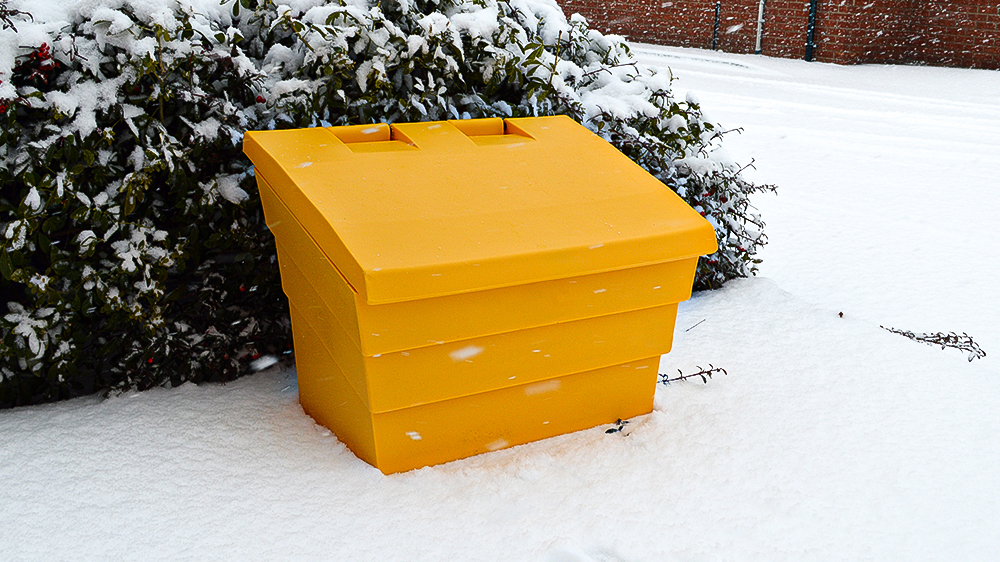 Cemo SW 50-E Professional Grade Grit Salt Spreader - Kingfisher Direct Ltd